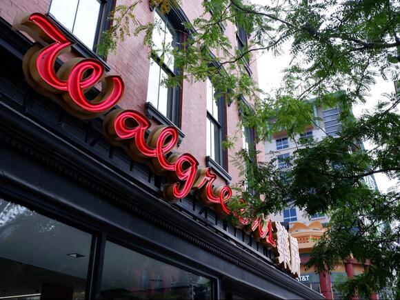 Walgreens will close 500 stores across the U.S. in 2025 to save $1 ...