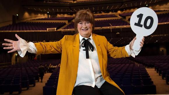 Susan Boyle Starts 'New Era' With Drastic Makeover 4 Years After ...