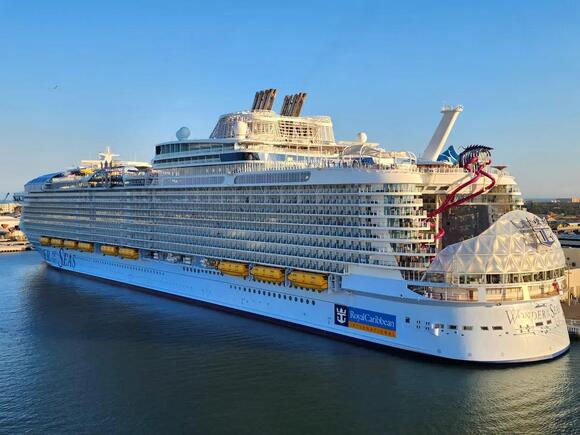 Fight forces Royal Caribbean cruise ship to turn around and go back to ...