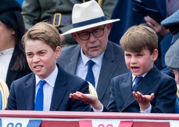 Prince Louis hilariously mimics older brother George during VE Day ...