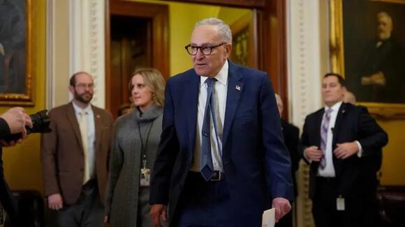 Dem lawmakers revolt as stage set for shutdown standoff: 'Not giving ...
