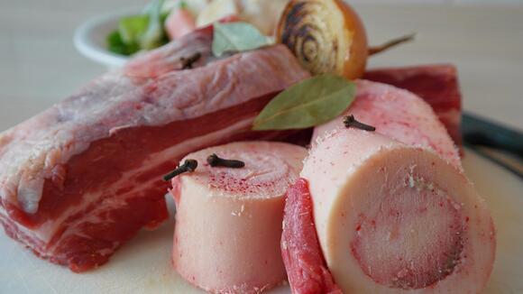 The “poor people foods” that luxury restaurants now charge absurd ...