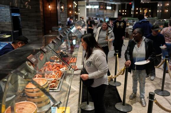 The rise and fall of America’s all-you-can-eat buffet - NewsBreak