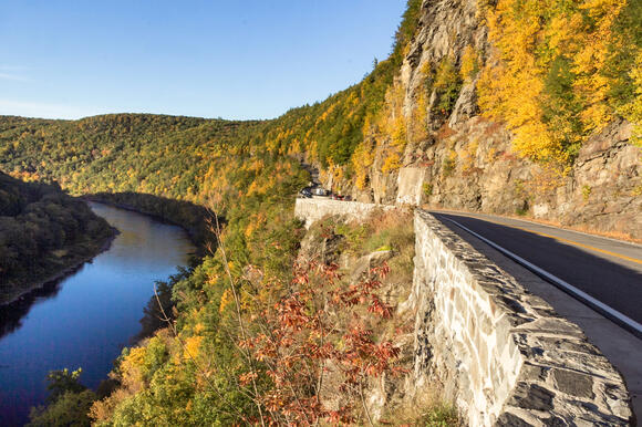 20 Most Beautiful Drives Through the Appalachian Mountains - NewsBreak