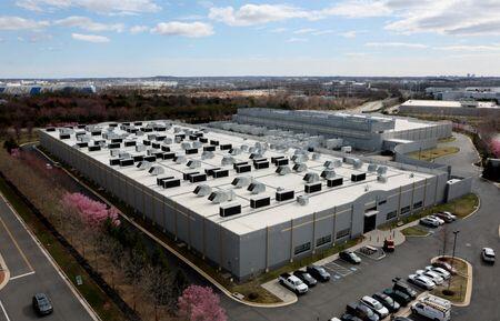 Investors press Amazon, Microsoft and Google on water, power use in US ...