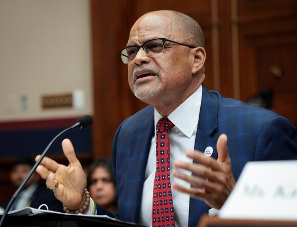 NYC schools boss defiantly insists antisemitic incidents have been ...