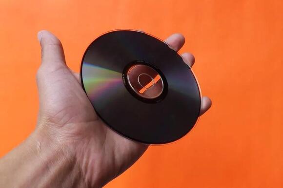 How A Scrapped Video Game Character Made This Failed 15-Year-Old Disc A ...