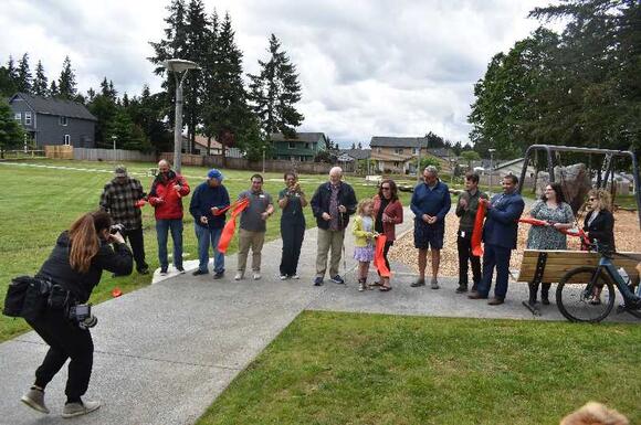 Oregon City officially opens Hazel Grove Park - NewsBreak