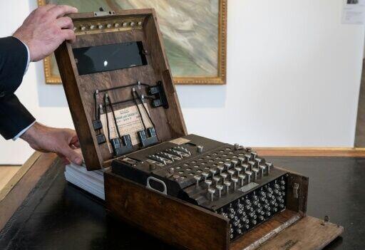 The Enigma M4 rotor key machine as displayed by Christie's ahead of its ...