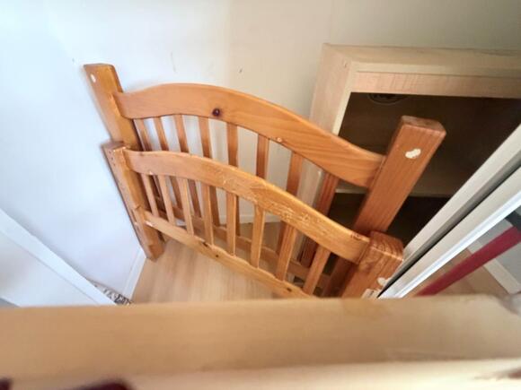 🎁 Freebies Up for Grabs in Redondo Beach — Furniture & More - NewsBreak