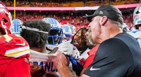 “Crazy” Close-Up Fight Pics: New Images Show Just How Out-Of-Control ...