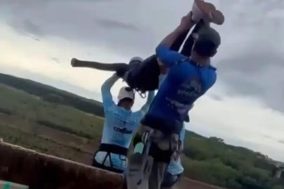 Horror moment woman falls to her death after 'staff forget to attach ...