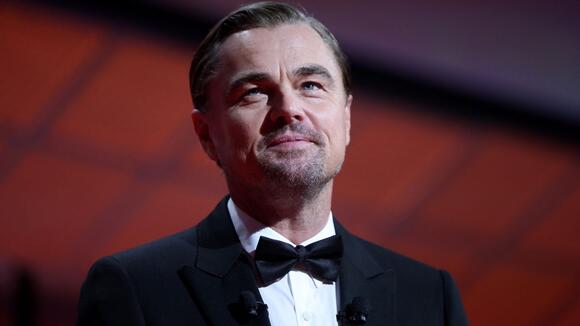‘Environmentalist’ Leonardo DiCaprio Faces Backlash for Boarding Jeff ...