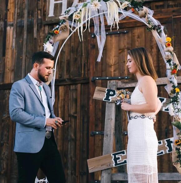 Man Documents Late Wife’s Decline from Cancer in Heart-Wrenching Photos ...