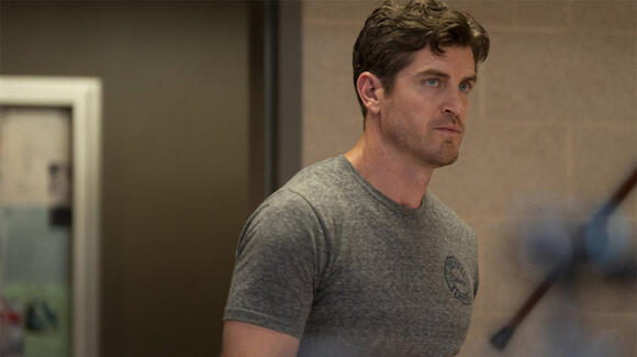 Jake Lockett Breaks Down Carver & Violet’s ‘Chicago Fire’ Reunion ...