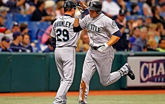 Former MLB Player and Coach Mike Brumley Dies at 61