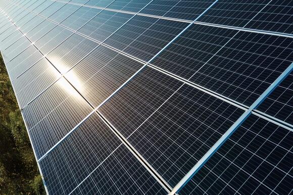 ⚡ OPPD halts $610M York County solar project amid zoning delays - NewsBreak
