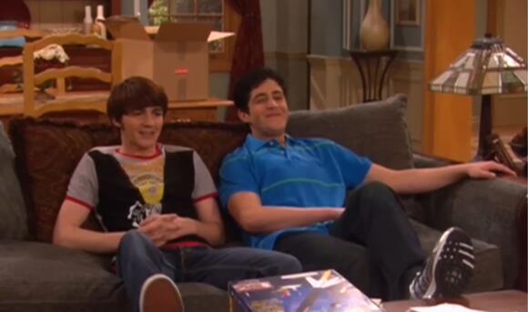 Drake Bell was the face of Nickelodeon, but his life story shows just ...