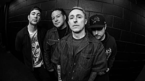 Yellowcard Announce 2026 US Tour with New Found Glory and Plain White T ...