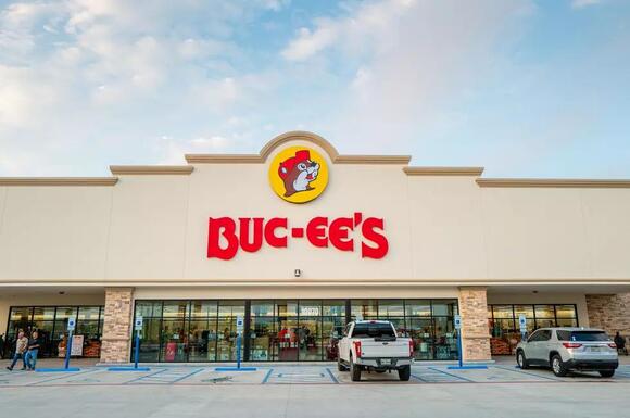 Conquistador Ride To Be Removed From Six Flags - NewsBreak