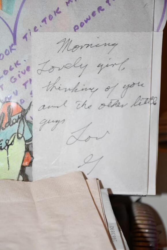 Heartbreaking handwritten notes found at Gene Hackman's home - NewsBreak