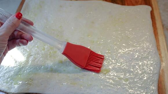 Mozzarella And Tomatoes Are One Of Those Classic Flavor Combinations ...
