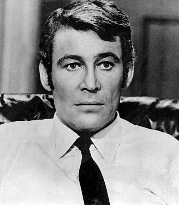 How Alcoholism Destroyed Peter O'Toole's Life Even After He Stopped ...