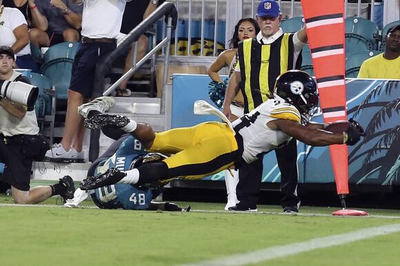 Former Steelers Running Back Finds New Pro Home - NewsBreak