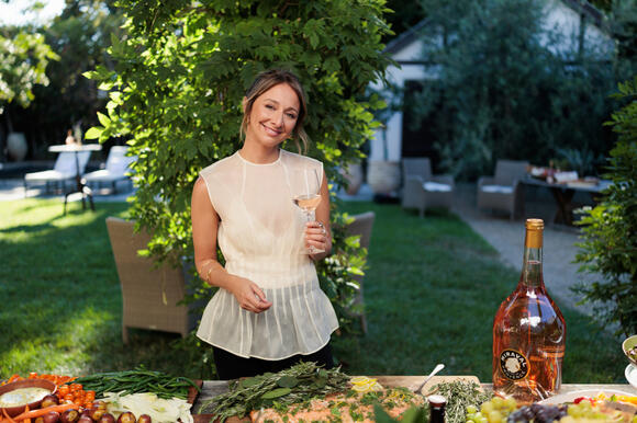 'The Bear' Culinary Producer Courtney Storer Talks Rose Pairings