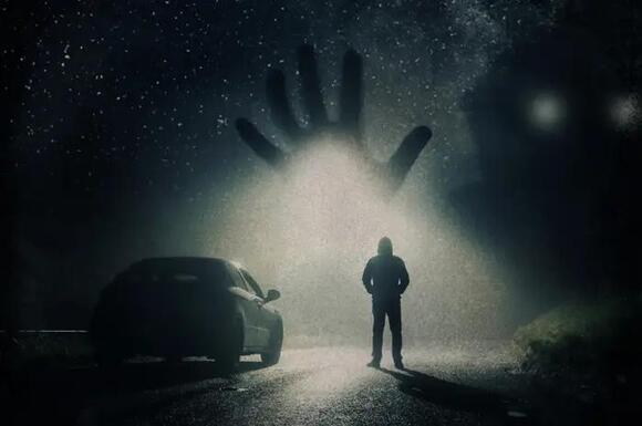 I Just Learned About "Third Man Syndrome" And Can't Stop Thinking About ...