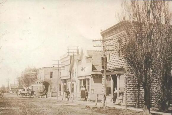 The 1856 Village of Applegate Survives in the Michigan Thumb - NewsBreak