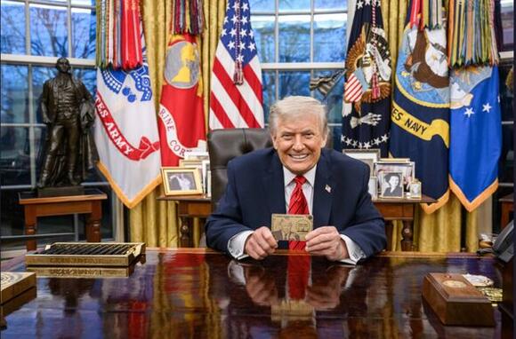 Fox News halted for breaking Trump news as he's compared to 'a dog p ...