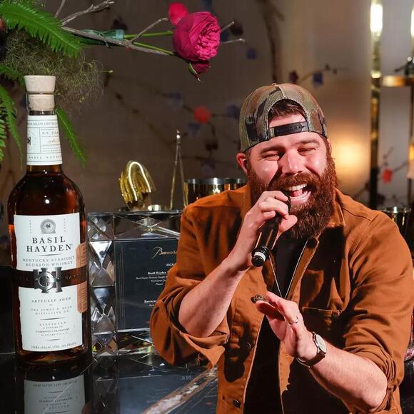 Cody Johnson Reminisces Over Beers With Former Inmates From His Prison ...