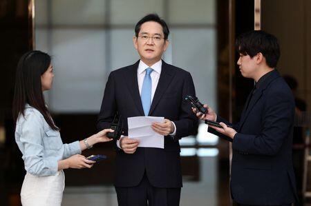 Samsung union suspends planned strike after reaching tentative pay deal ...