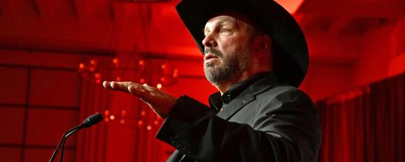 Garth Brooks Stirs up Memories of Alter Ego Chris Gaines With This ...