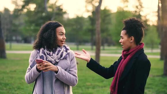 10 Tiny Habits That Make You More Charming - NewsBreak