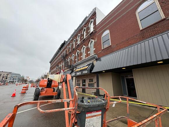Intense wind blows roof off of popular Tuscarawas County bar and ...