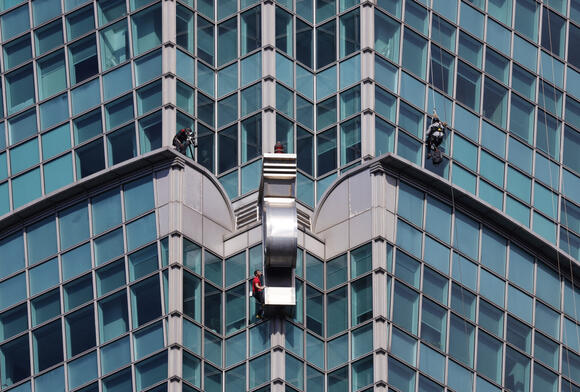 New Report Reveals How Much Money Alex Honnold Was Paid To Climb Taipei ...