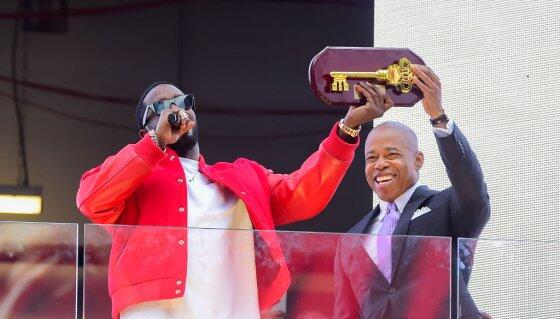 Diddy Returns The Keys To New York City To The Mayor’s Office - NewsBreak
