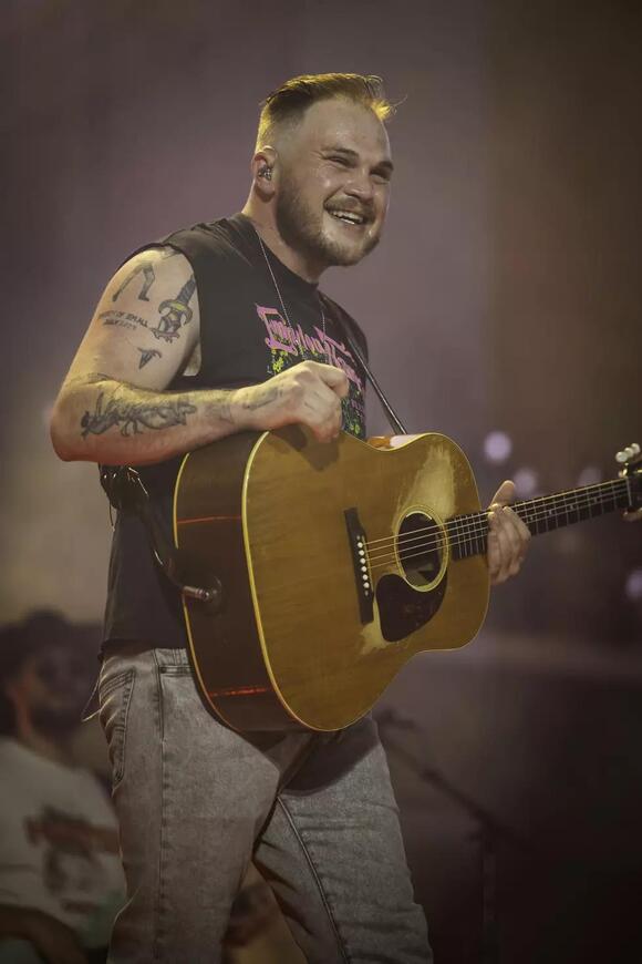 Zach Bryan's 'With Heaven On Top' Soars To No. 1, Knocking Morgan ...