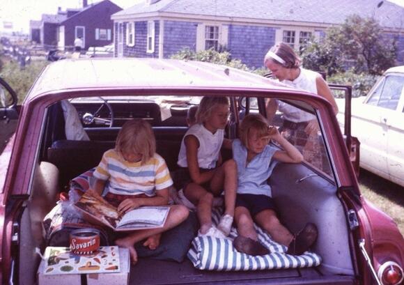20 Vintage Photos of Station Wagons from the 1960s-1970s - NewsBreak