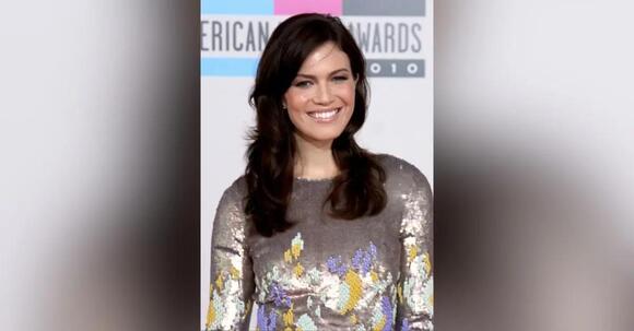 Did Mandy Moore Get Plastic Surgery? See Her Transformation in Before ...