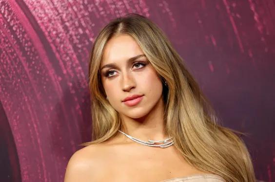 Tate McRae & Justin Bieber Lead 2026 Juno Nominations - NewsBreak