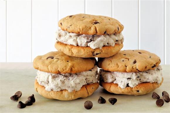 New Maine Dessert Shop Coming to Augusta Will Serve Up a Delicious ...
