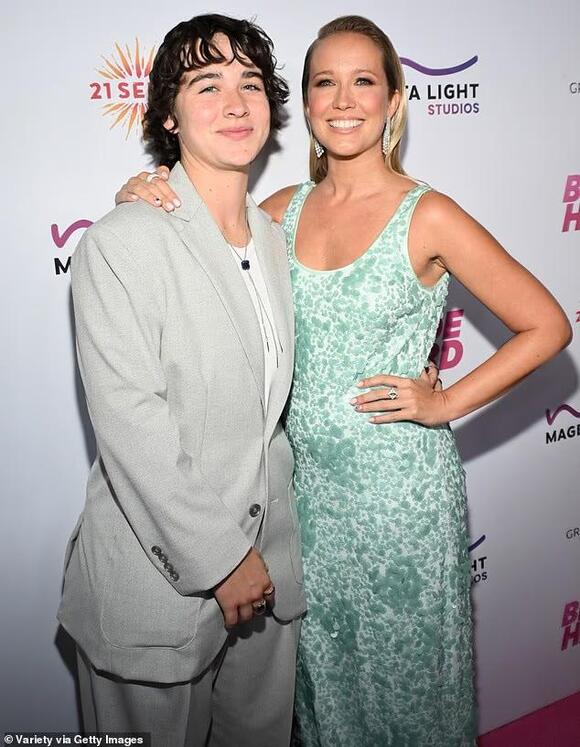 Who is Anna Camp's girlfriend Jade Whipkey as couple's 18-year age gap ...