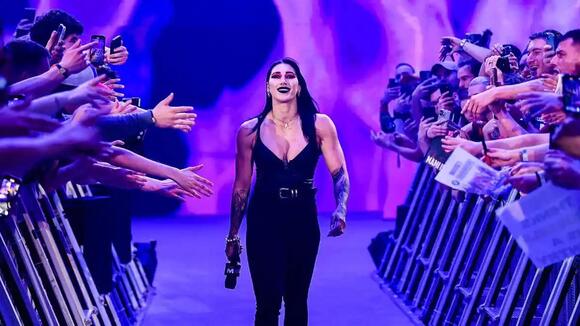 ‘Rhea Ripley Is So Hot,’ Claims Ex-WWE Star - NewsBreak