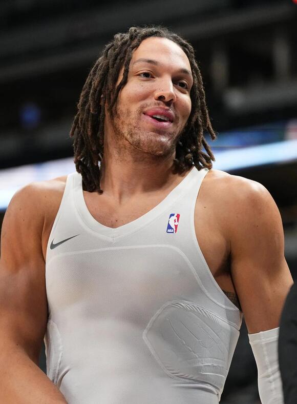 LOOK: It's Dame Time in Milwaukee and other pictures of the day in the NBA