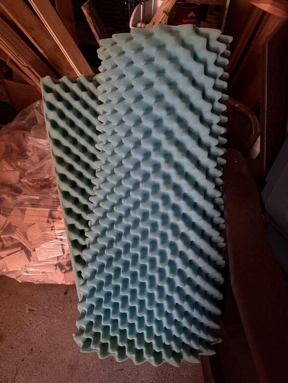 🎁 Freebies Up for Grabs in Truckee — Furniture & More - NewsBreak