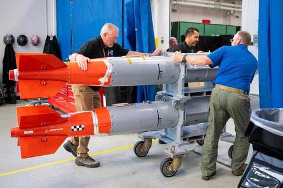 US accelerates production of new nuclear warhead 24 times more powerful ...