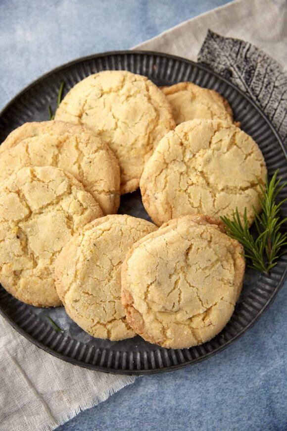 These Lemon Sugar Cookies Are Zesty, Crisp, and Chewy - NewsBreak